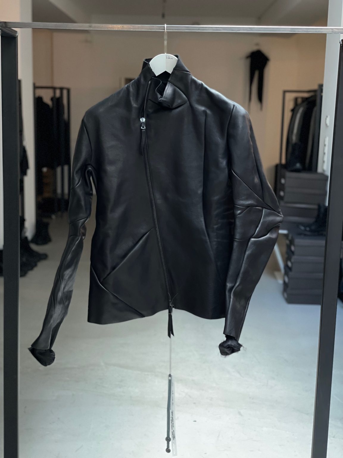hide-m | LEON EMANUEL BLANCK Distortion Leather Jacket black horse