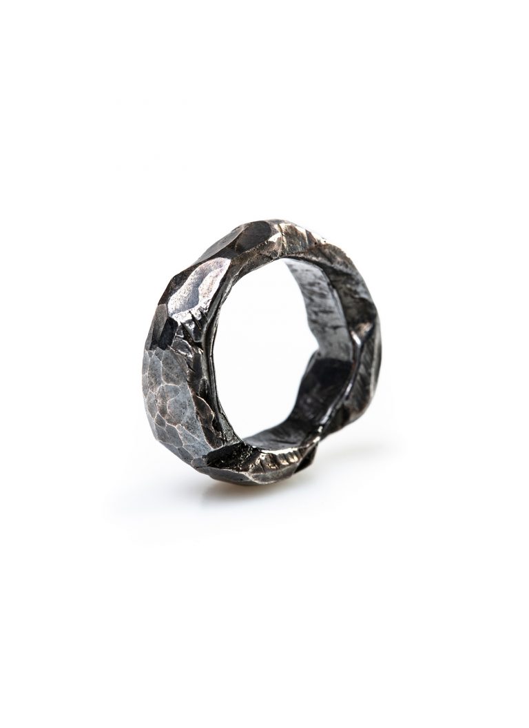 hide-m | CHIN TEO Love Ring, 925sterling silver, oxidised