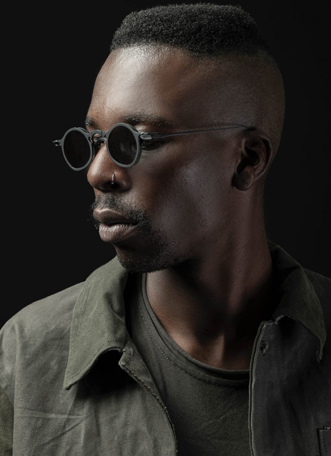 hide[m] | RIGARDS RG1924TI sun glasses, black, dark grey lens