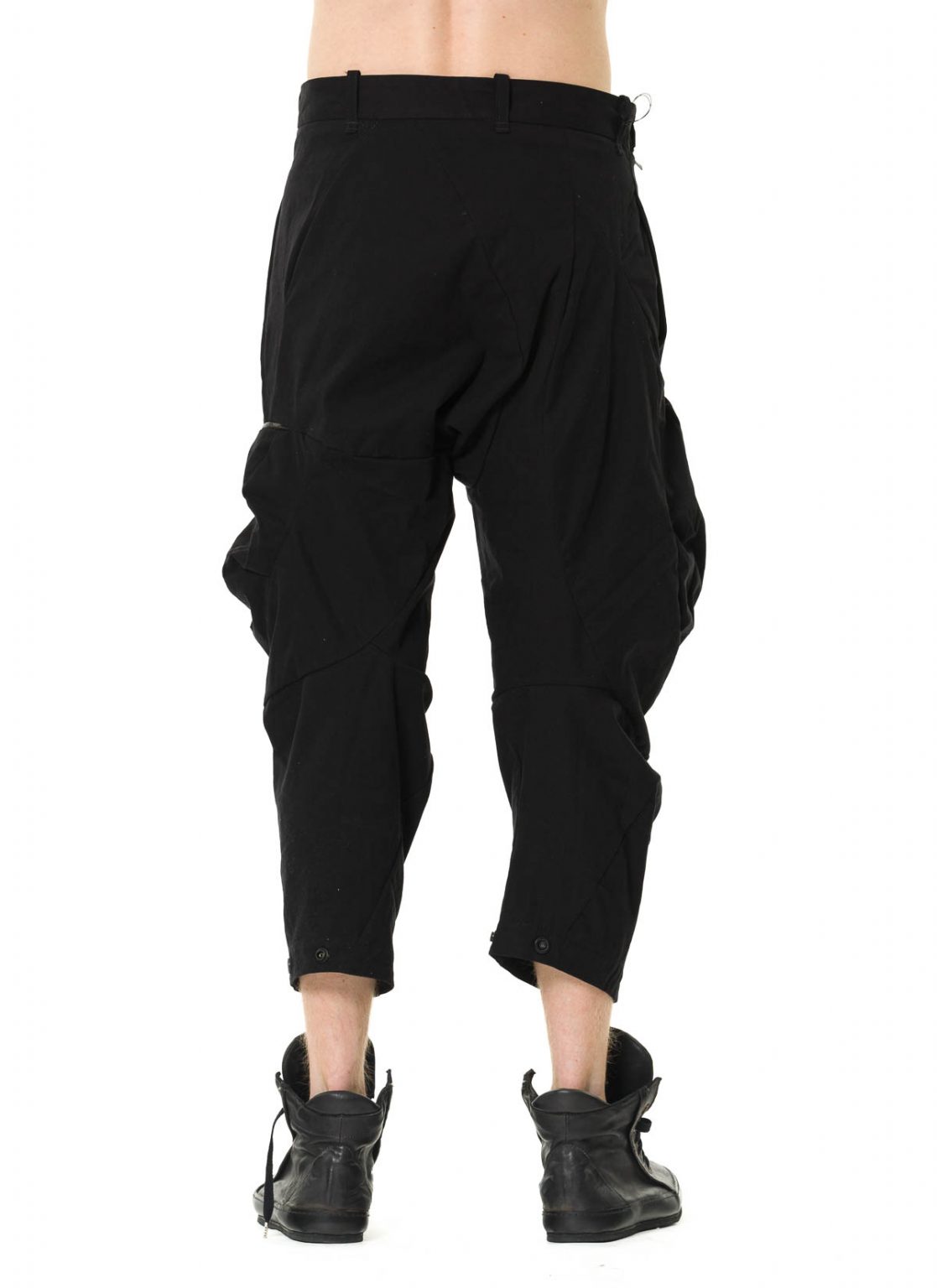 hide-m | LEON EMANUEL BLANCK 4/5 Muscle Pocket Pants, black
