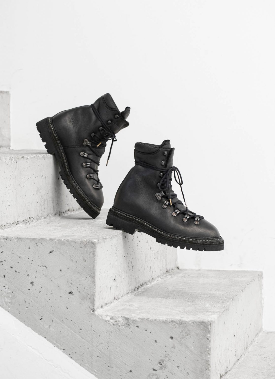 hide-m | GUIDI Men 20 Trekking Boot, black modulated calf leather