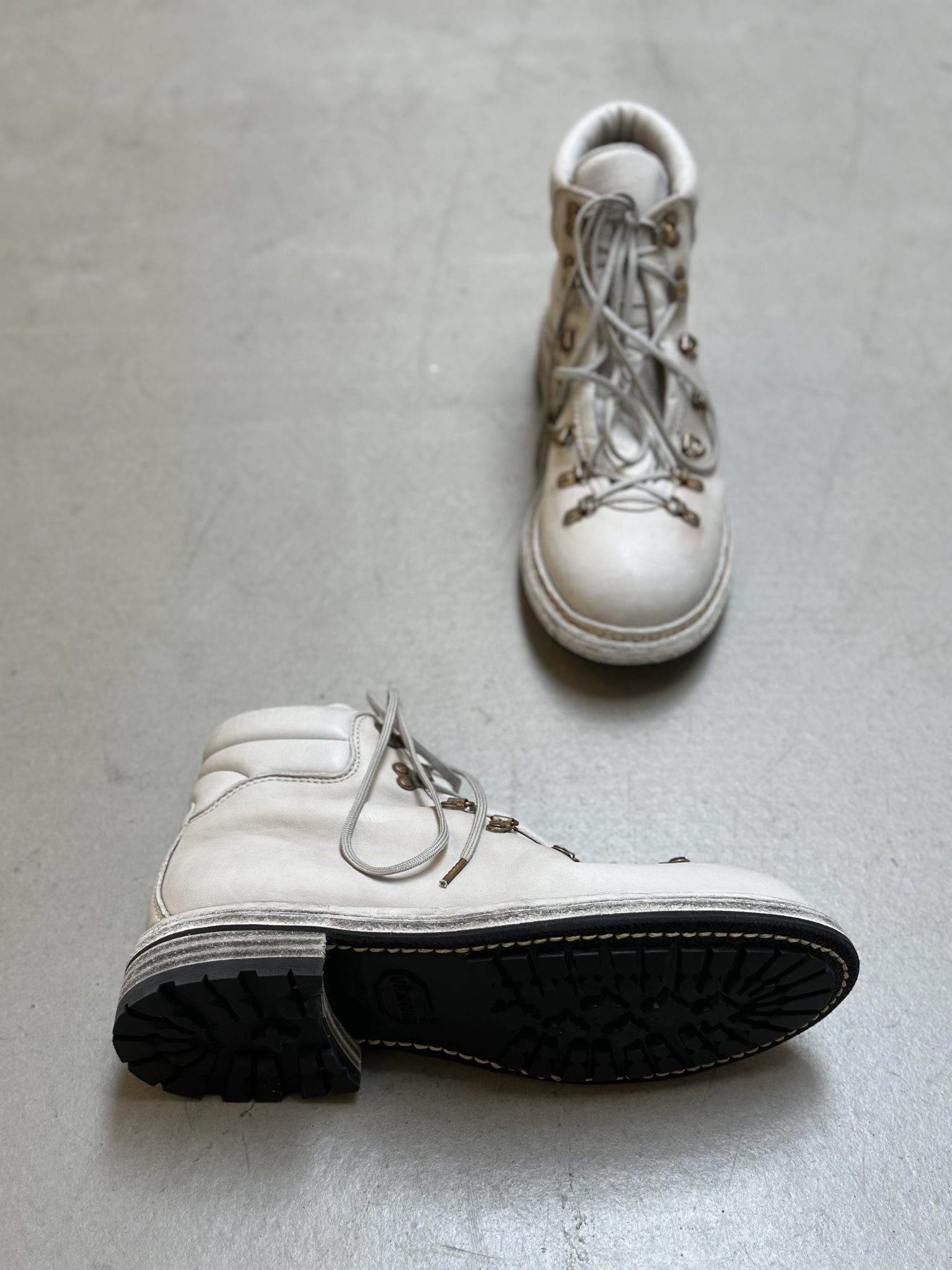 hide-m | GUIDI 19 Men Hiking Boot, light grey horse leather