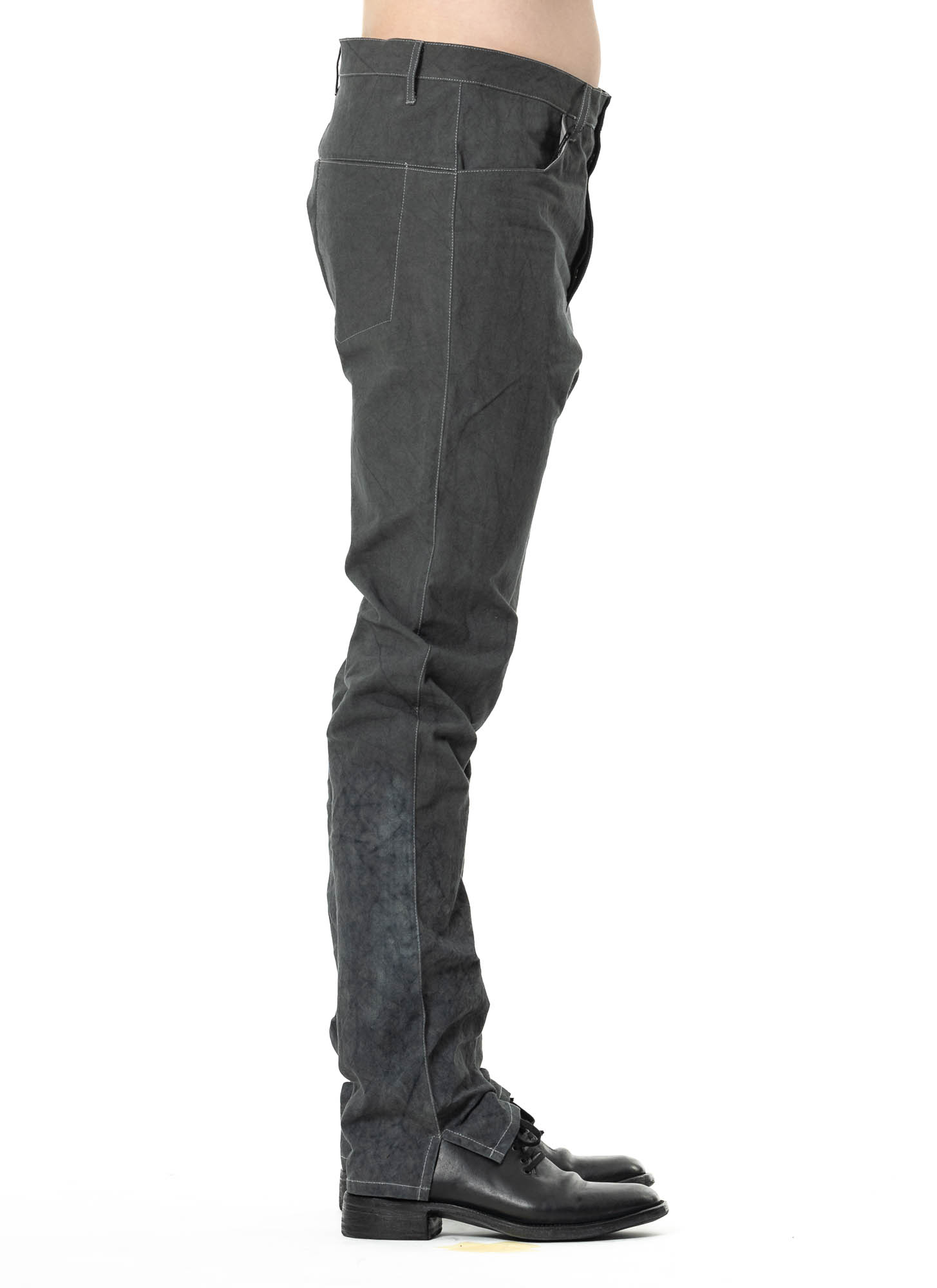 hide-m | KANG Men Back Split Fitted Denim Pants, off black cotton