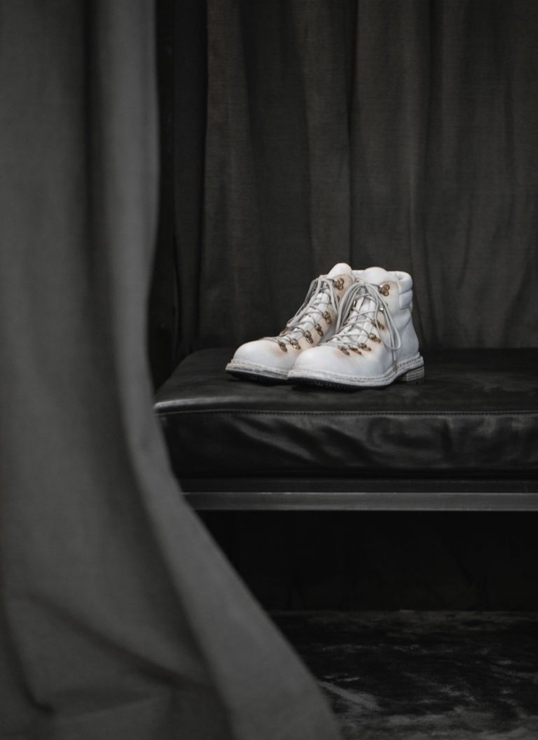 hide-m | GUIDI 19 Men Hiking Boot, white horse leather