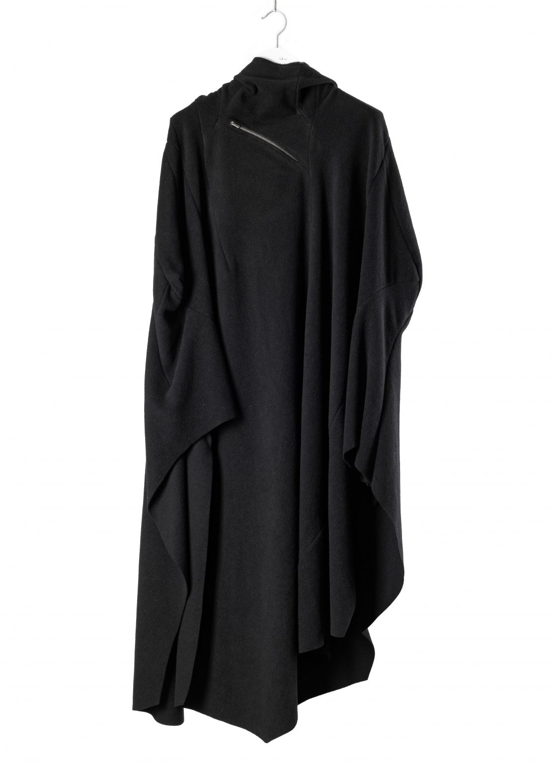 hide-m | LEON EMANUEL BLANCK Distortion Poncho, black