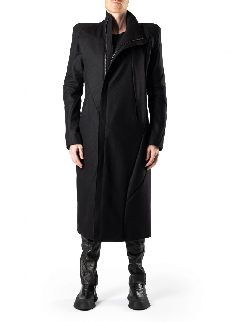 hide-m | LEON EMANUEL BLANCK Power Shoulder Coat, black