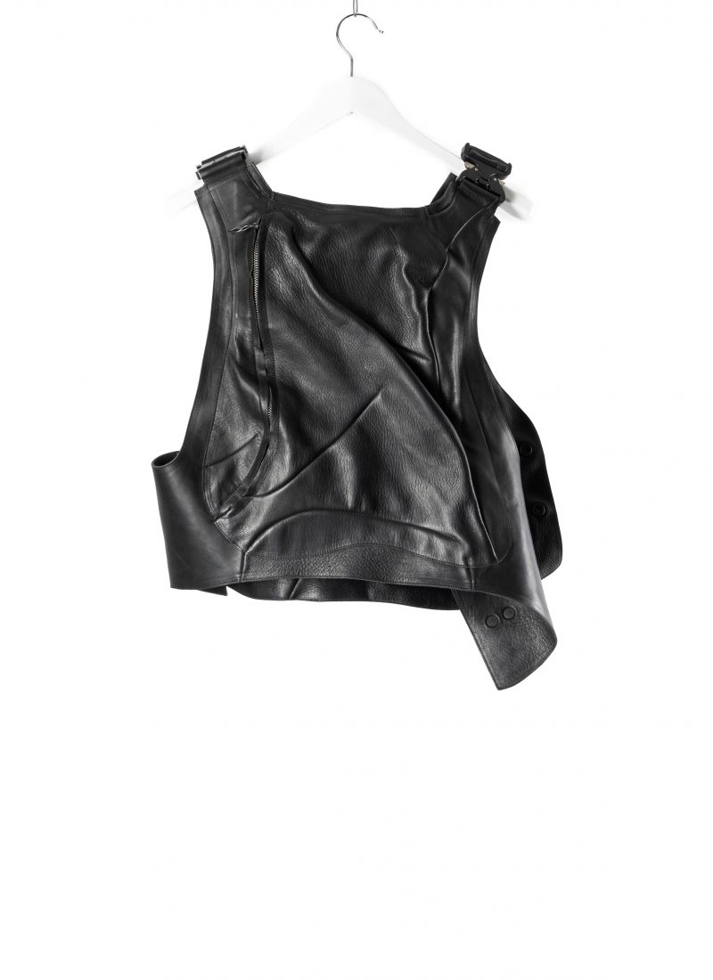 hide-m | LEON EMANUEL BLANCK Bullet Proof Vest, black horse
