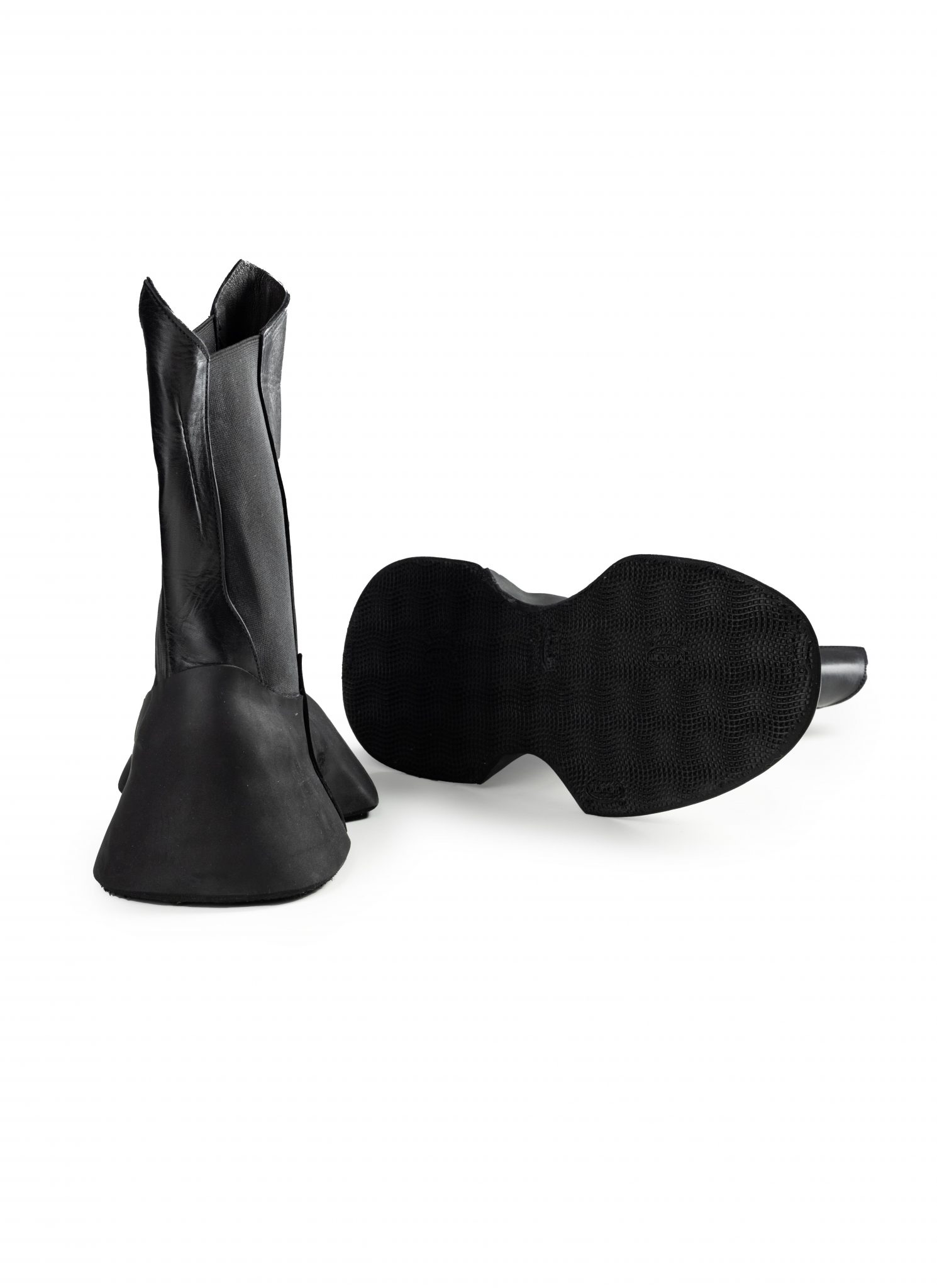 hide-m | LEON EMANUEL BLANCK Hybrid Sneaker, black horse