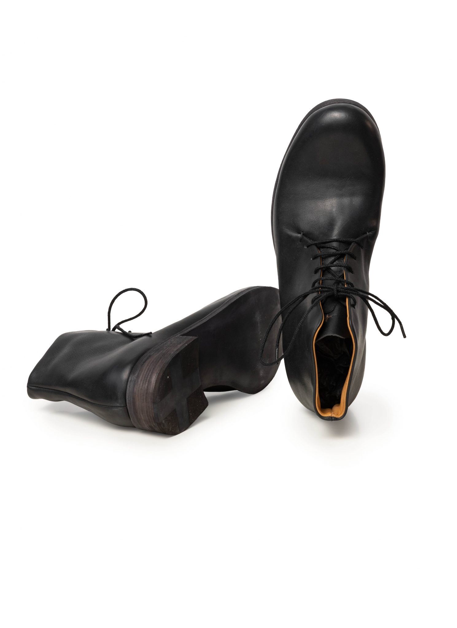 hide-m | M.A+ One Piece Leather Short Boot S1A2, black