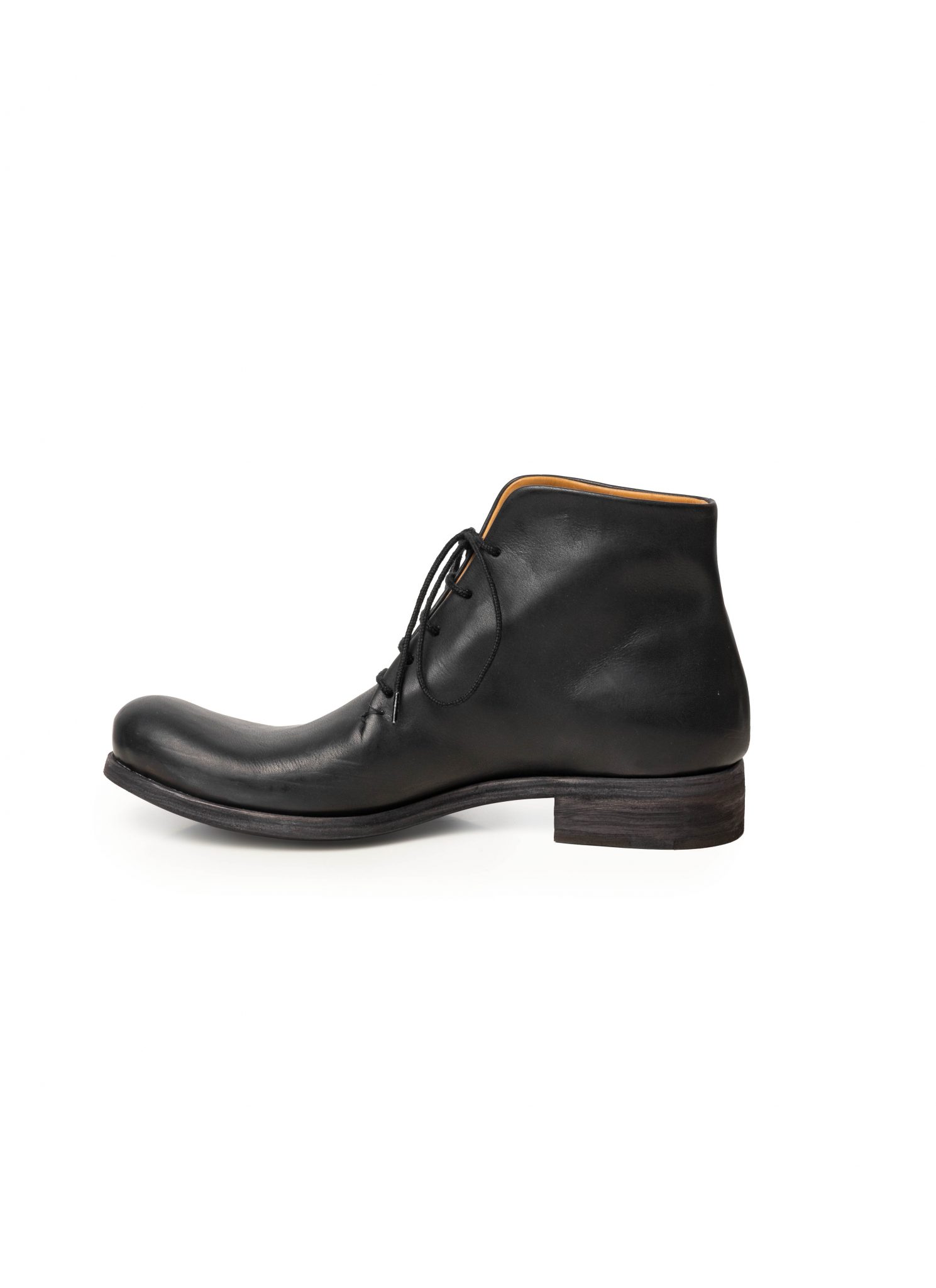 hide-m | M.A+ One Piece Leather Short Boot S1A2, black