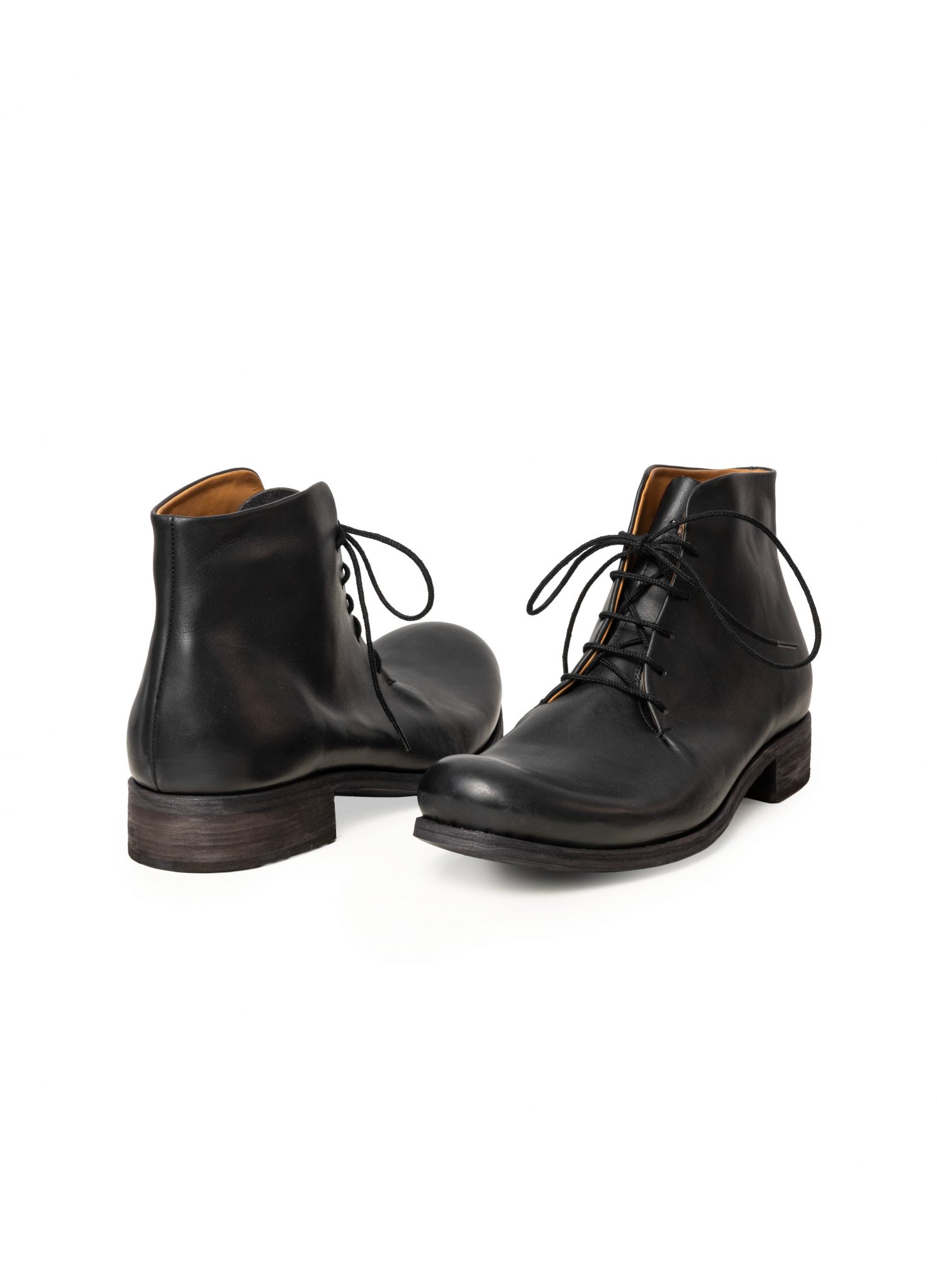 hide-m | M.A+ One Piece Leather Short Boot S1A2, black