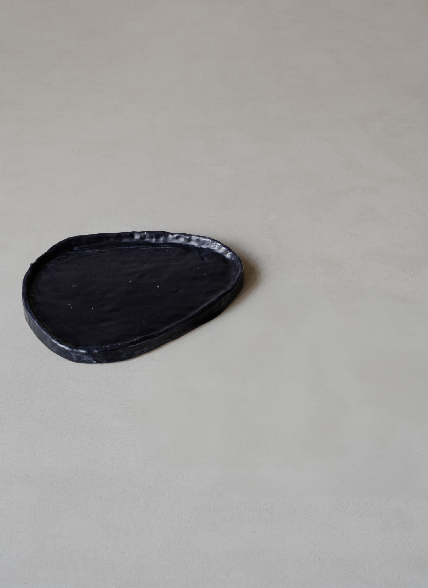 Oberflacht - Shop Online, Worldwide Shipping - hide [m]
